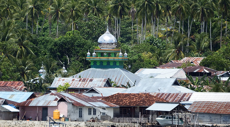 Cruising Historic Maluku Islands | Luxury Indonesia Itinerary | Remote ...