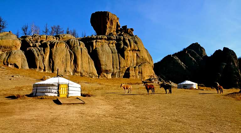 Mongolia: Gobi & Grasslands | Luxury Mongolia Itinerary | Remote Lands