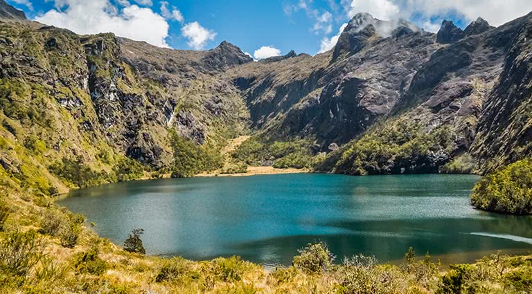 Canoes & Mudmen | Luxury Papua New Guinea Itinerary | Remote Lands