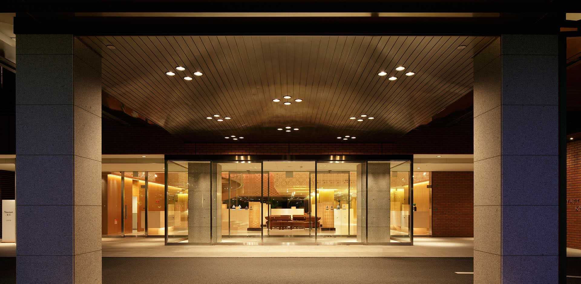Hyatt Regency | Kyoto Japan Luxury Hotels Resorts | Remote Lands