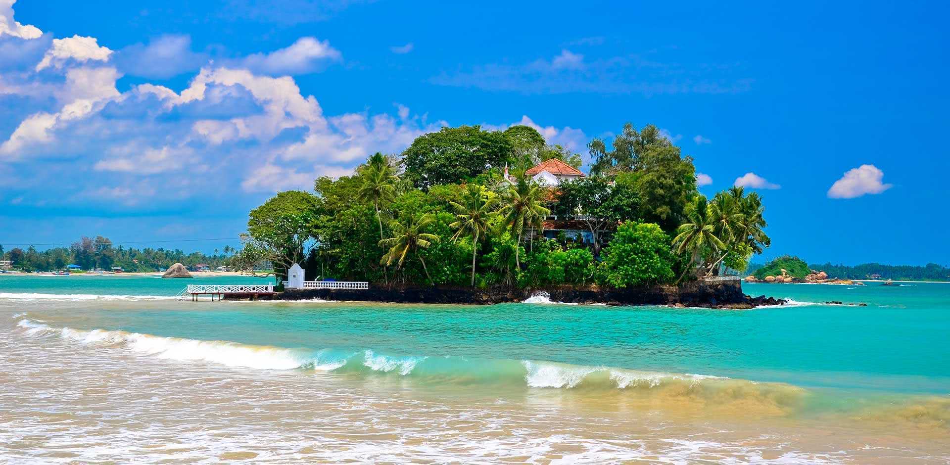 Weligama | Sri Lanka | Luxe and Intrepid Asia | Remote Lands
