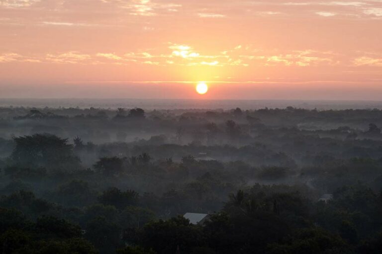 Ballooning over Bagan - Travelogues from Remote Lands