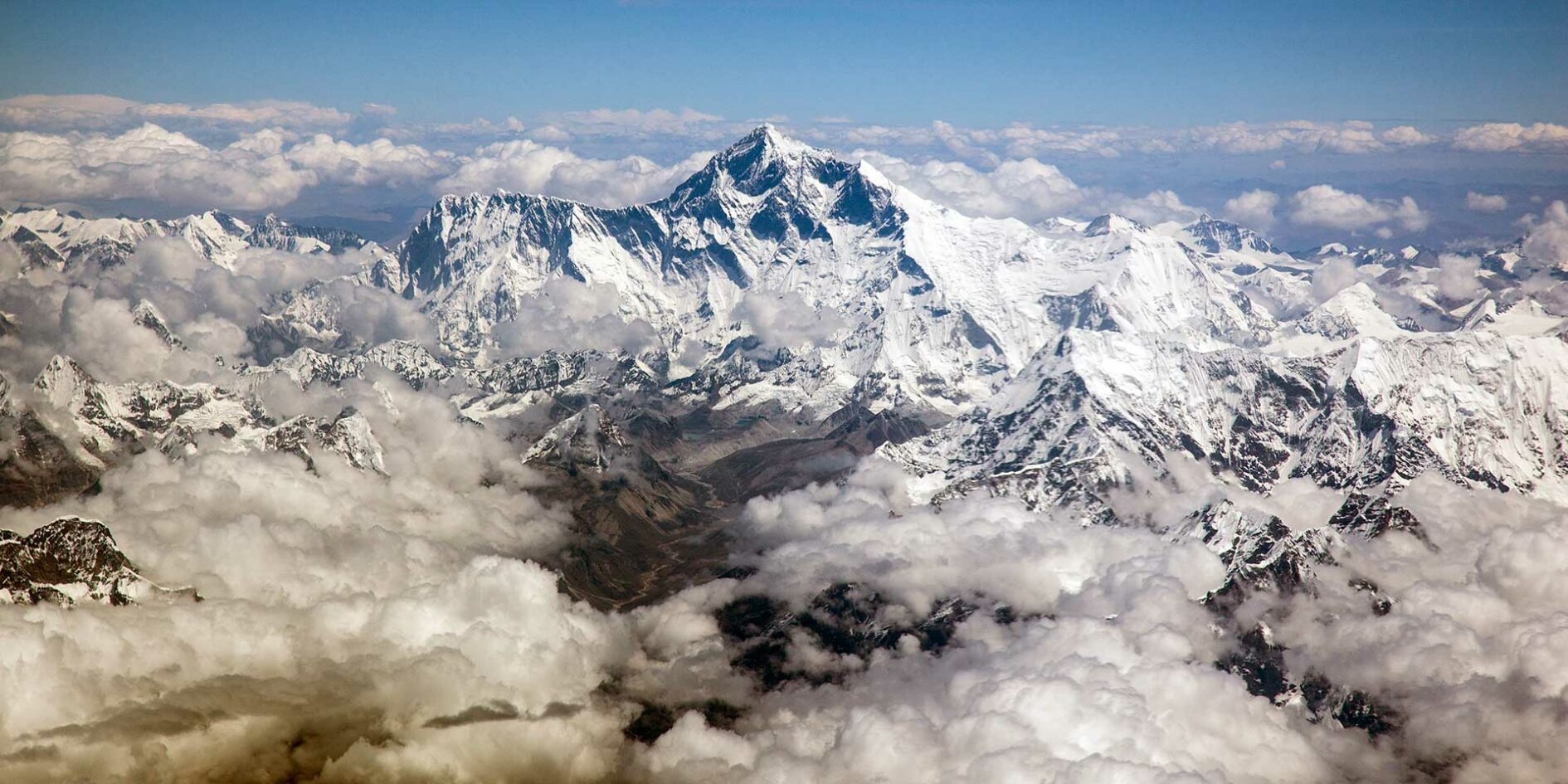Flying High in Nepal - Travelogues from Remote Lands