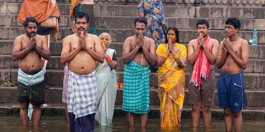 Varanasi: The Tale that the River Told - Travelogues from Remote Lands