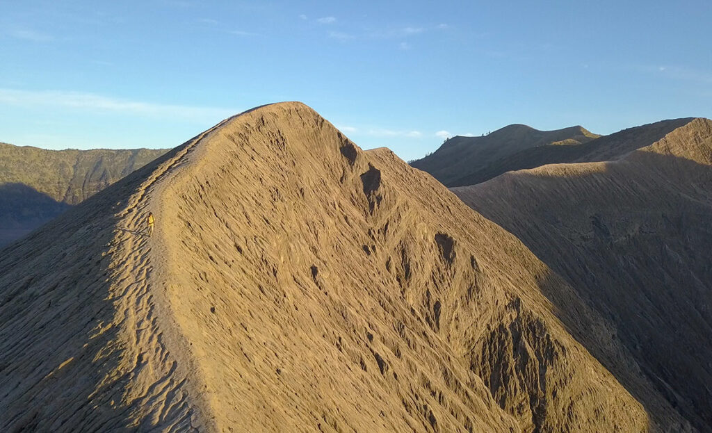 Video: The Breathing Volcano of Bromo - Travelogues from Remote Lands