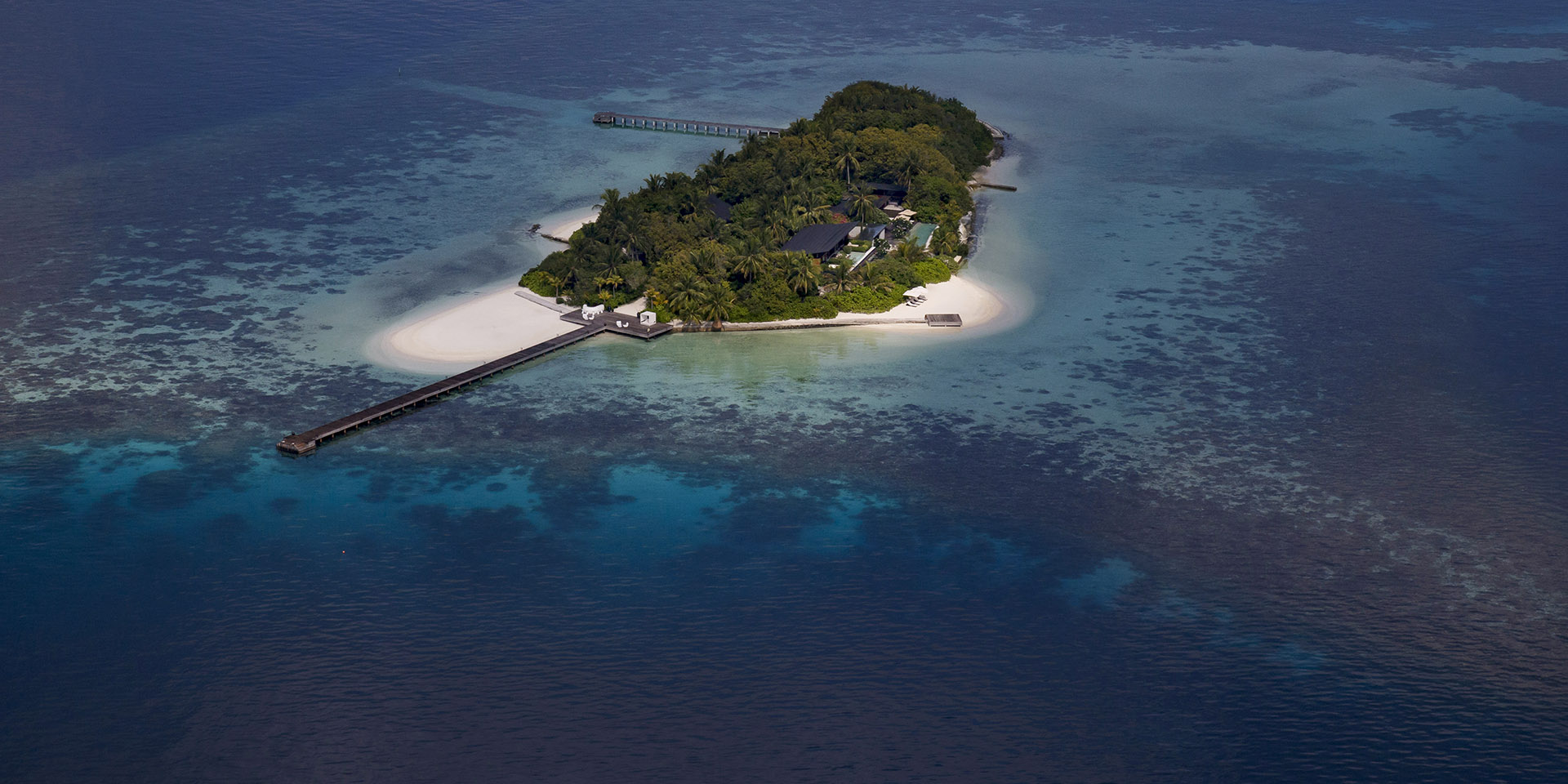 Family Reunion? Rent Out the Tiny, Decadent Coco Privé in the Maldives ...