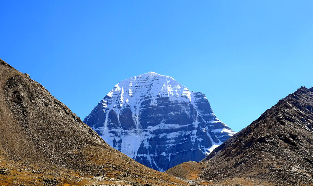 Kailash: Over the Hills Where the Spirits Fly - Travelogues from Remote ...