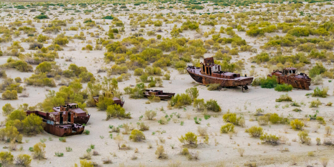 Moynaq: Desert Ships on the Forgotten Aral Sea - Travelogues from ...