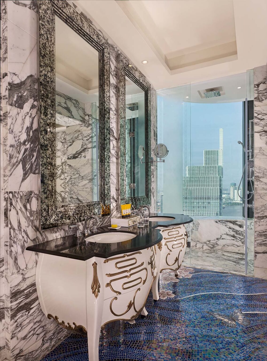 Reverie Review: Inside Saigon’s Most Extravagant Hotel - Travelogues ...