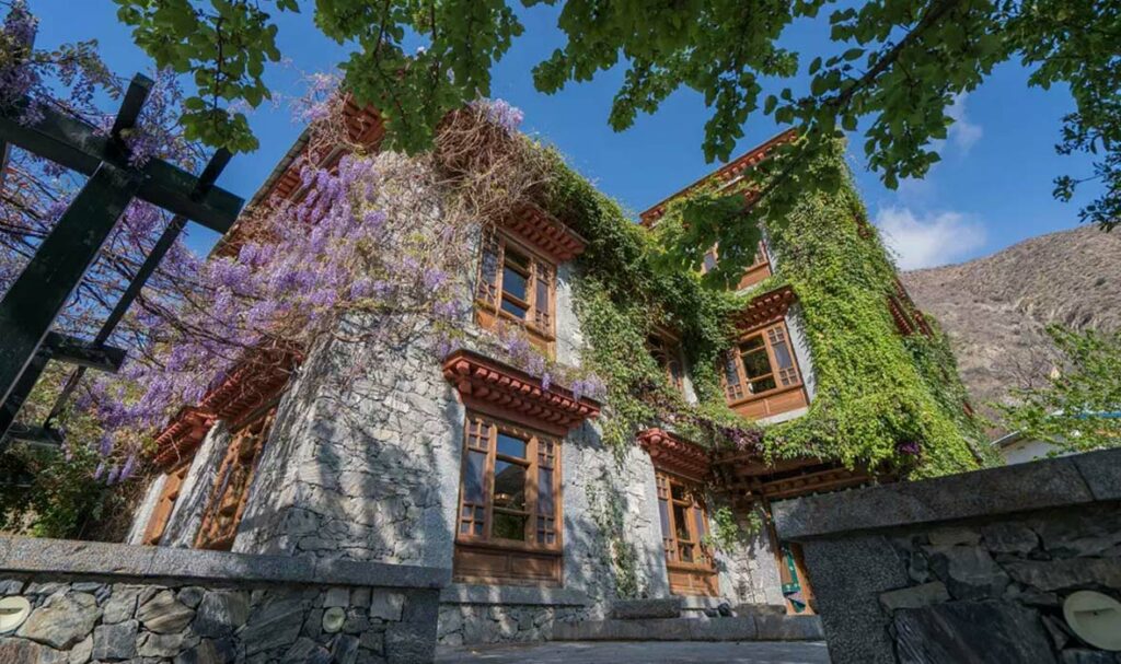 Songtsam Breakdown: Unique Brand for a Himalayan Holiday - Travelogues ...