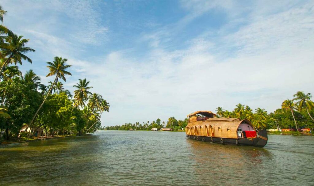 All Hands on Deck for 5 Luxury Asia Yachting Journeys You'll Love ...