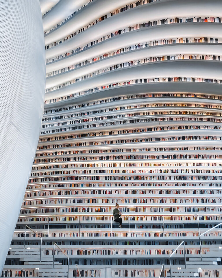 5 Unbelievably Instagrammable Bookstores in China - Travelogues from ...