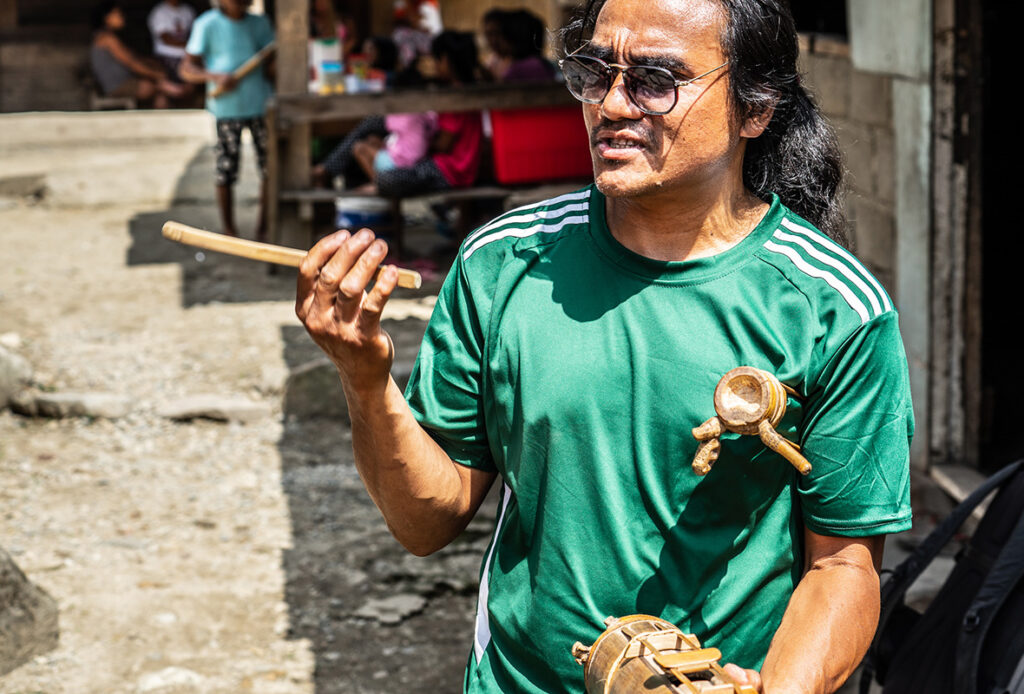 The Last Bamboo Musician in Abra - Travelogues from Remote Lands