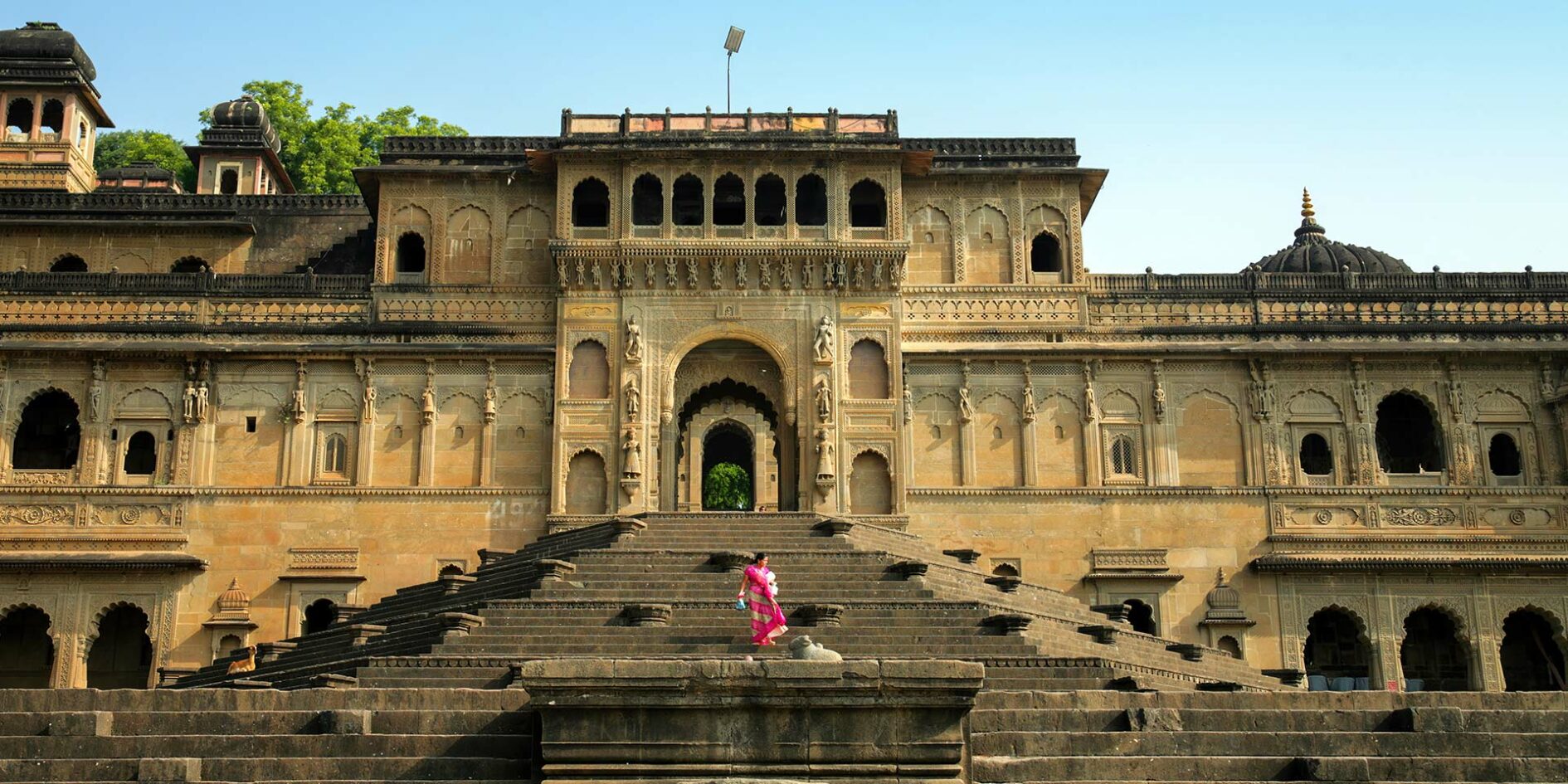 India Unexplored: Heritage at Maheshwar - Travelogues from Remote Lands