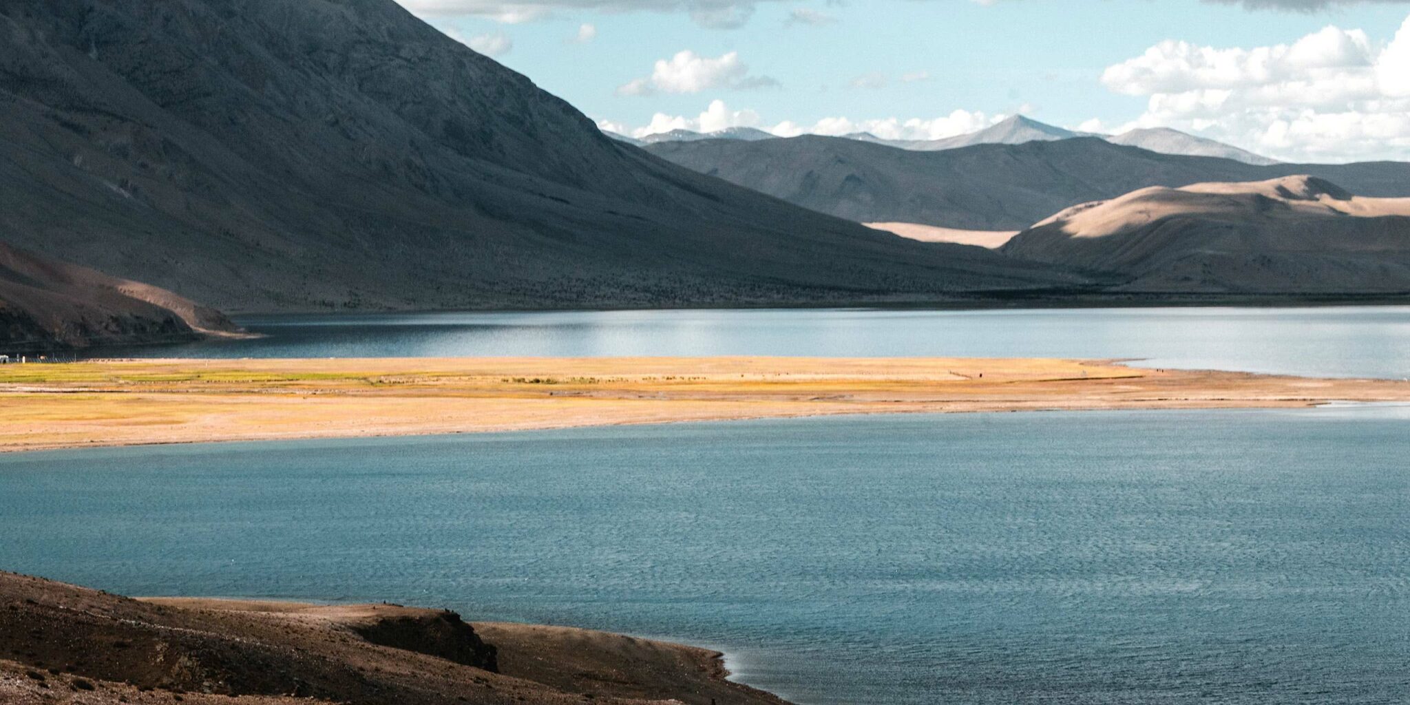 Tso Moriri: Lake in the Clouds - Travelogues from Remote Lands
