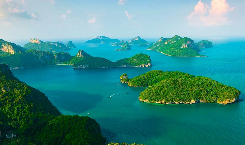 10 Asia Beach Destinations - Travelogues from Remote Lands