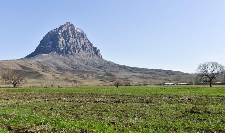 Alinja Castle: The Machu Picchu of the Caucasus? - Travelogues from ...