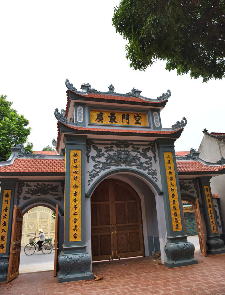 Fabulous Fortresses - Travelogues from Remote Lands