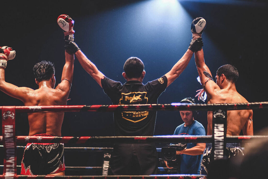 Fight Club | Learning Muay Thai in Bangkok | Travelogues from Remote Lands