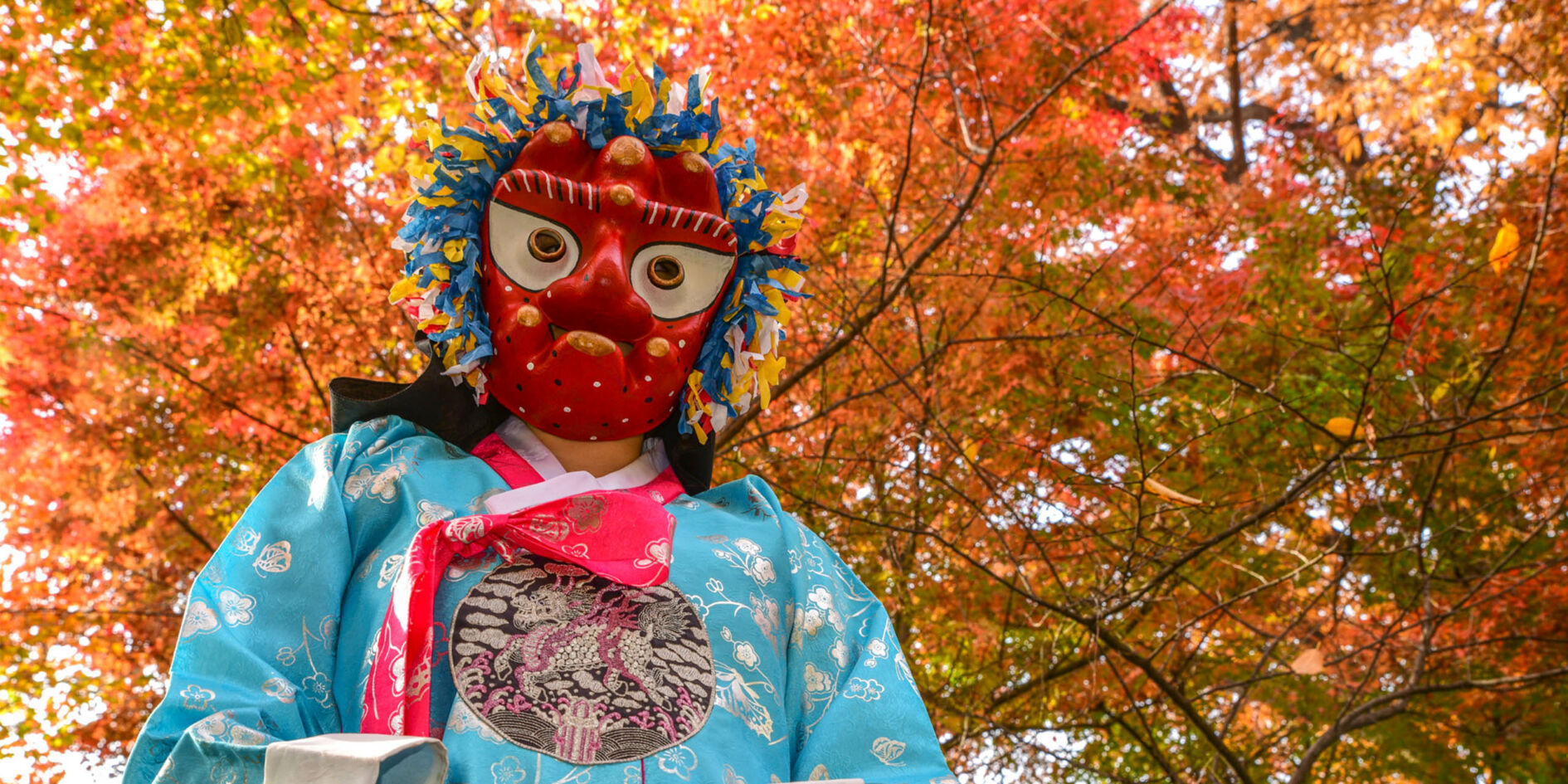 Tal tales - Travelogues from Remote Lands