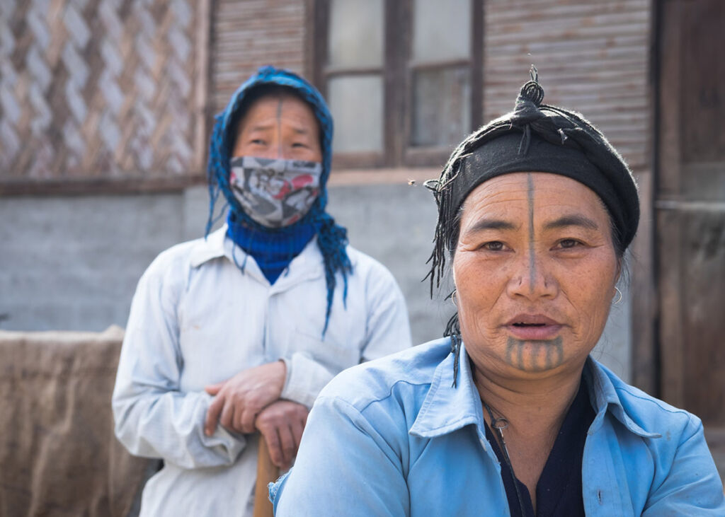 Ugly Beautiful | The Facial Tattoos & Nose Plugs of the Apatani People ...