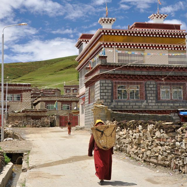 Litang, China | Litang Luxury Travel | Remote Lands