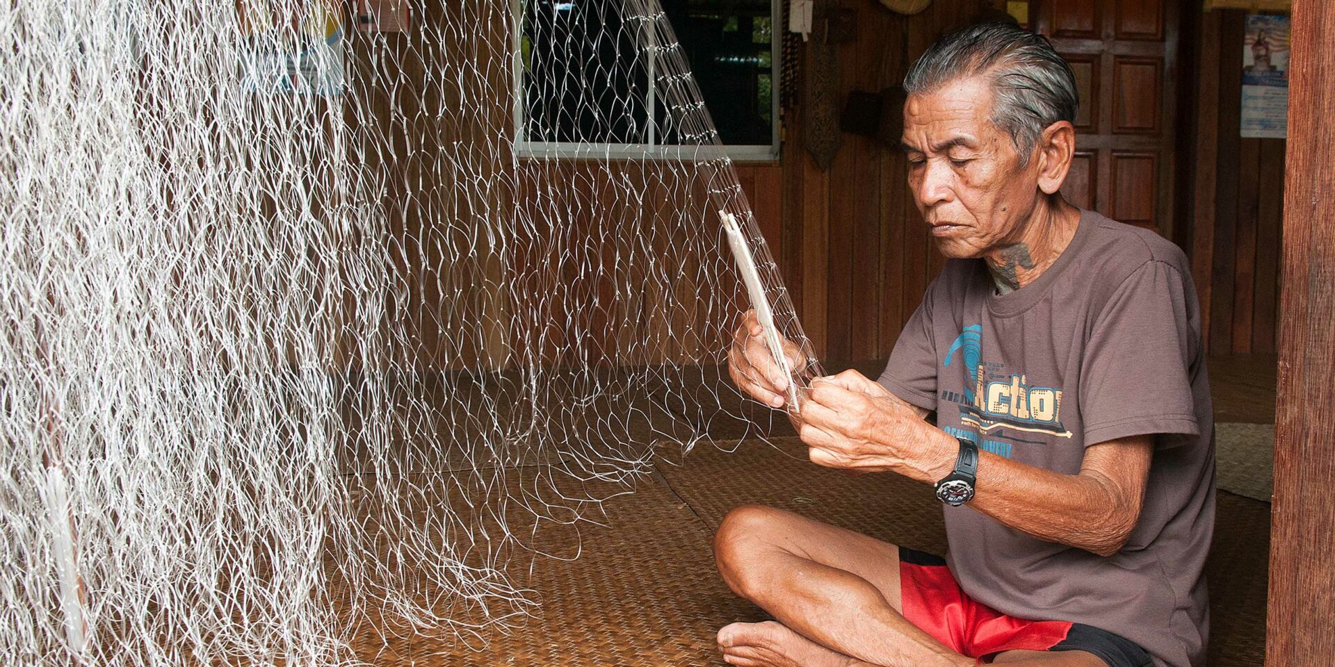 The Mild Men of Borneo - Travelogues from Remote Lands