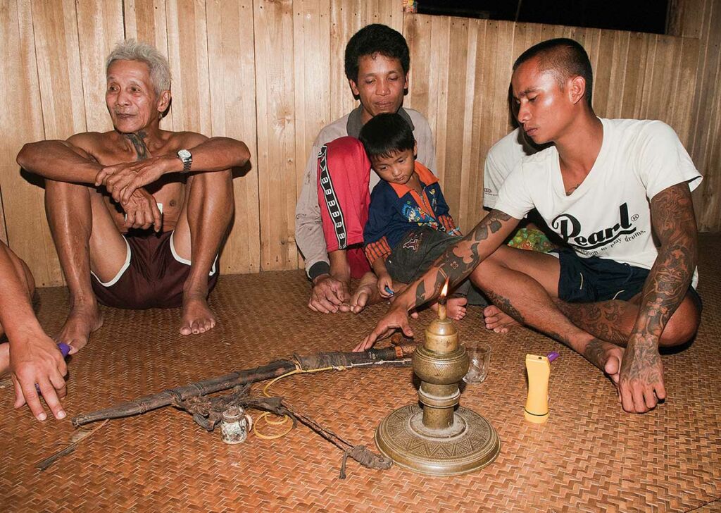 The Mild Men of Borneo - Travelogues from Remote Lands