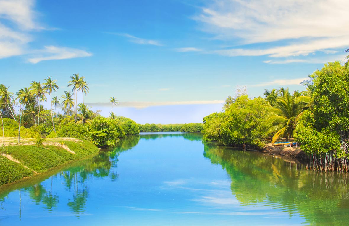 Remote Lands' Dozen Dream Destinations 2018 - Travelogues from Remote Lands